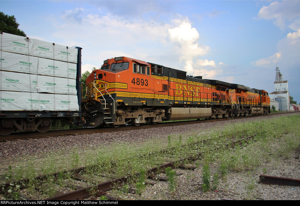 BNSF 4893